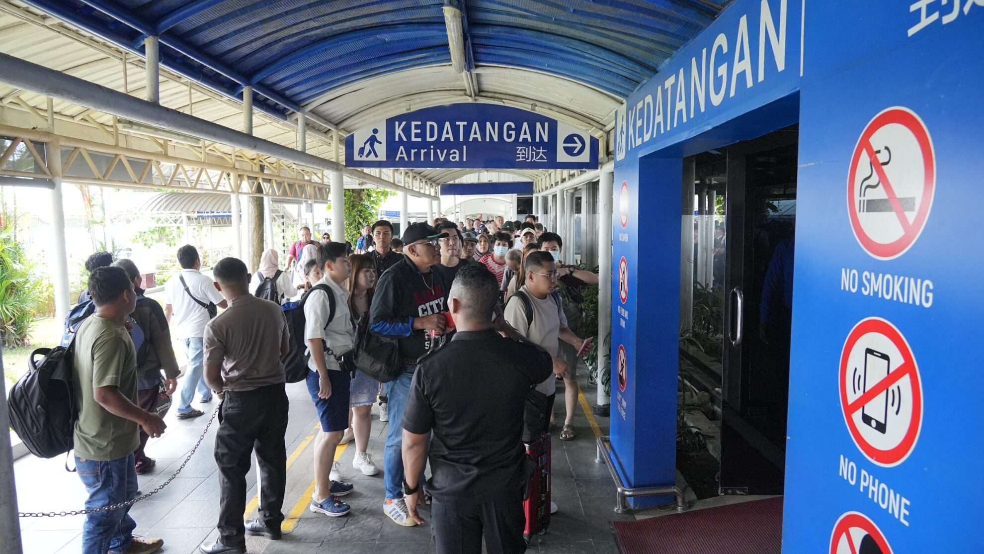 Terminal Ferry Internasional Batam Center Beroperasi Normal di Bawah ...