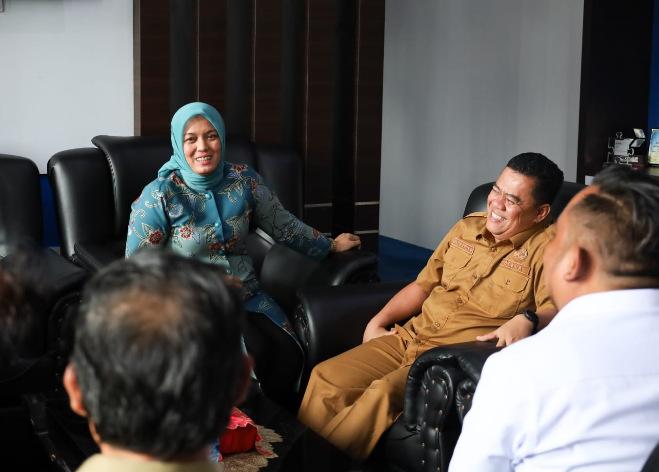 Debut Perdana, Wabup Bintan Deby Langsung Bahas Program Unggulan ...