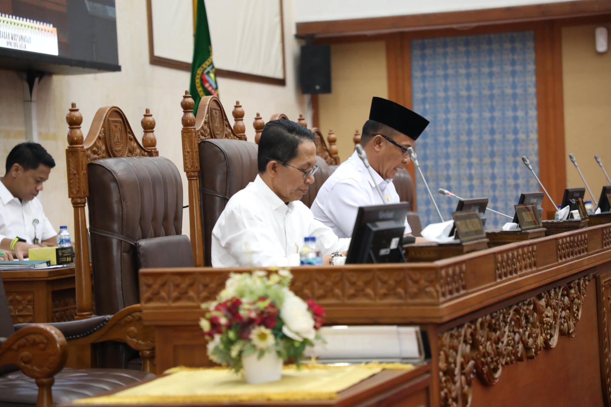 Walikota Amsakar Sampaikan Jawaban Atas Pandangan Umum Fraksi Terkait Perubahan APBD 2025 ...