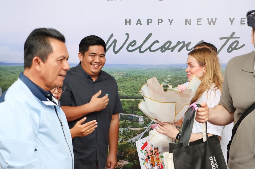 Bupati Bintan Roby Sambut Kunjangan Wisman Perdana 2026 - Terdepan ...